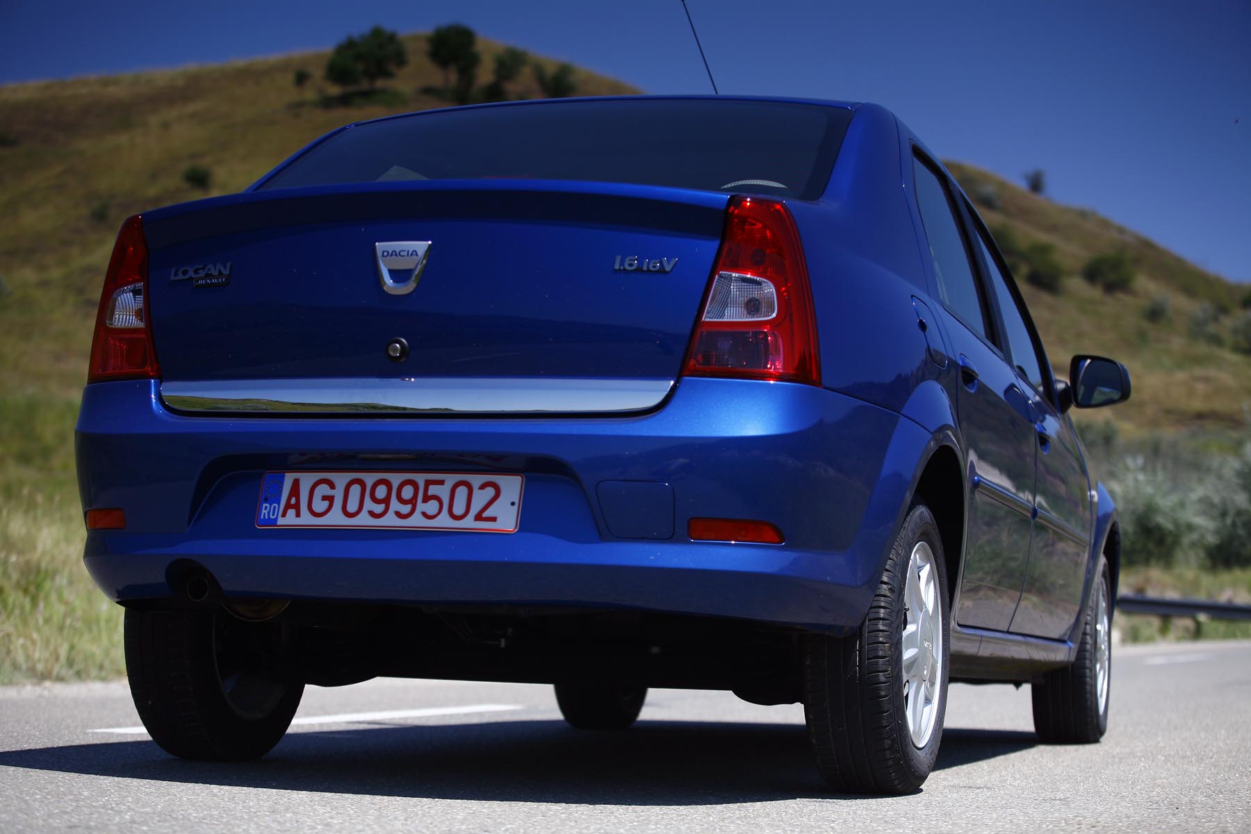 Dacia Logan Technical specifications and fuel economy (consumption, mpg)